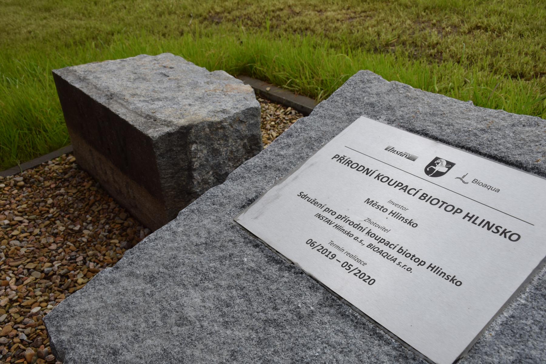 Fotoreportáž: Hlinsko otevřelo nové přírodní koupaliště | iHLINSKO.cz